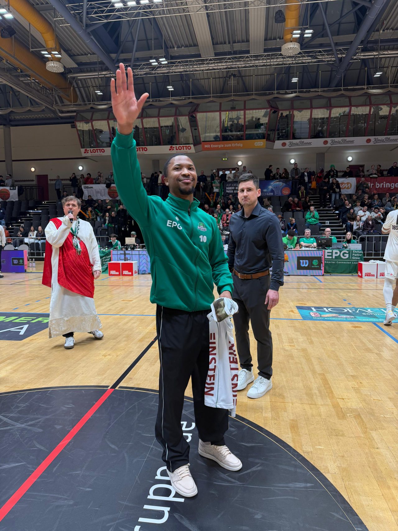 Garrett Hicks kehrt in die Vereinigten Staaten zurück - EPG BASKETS Koblenz